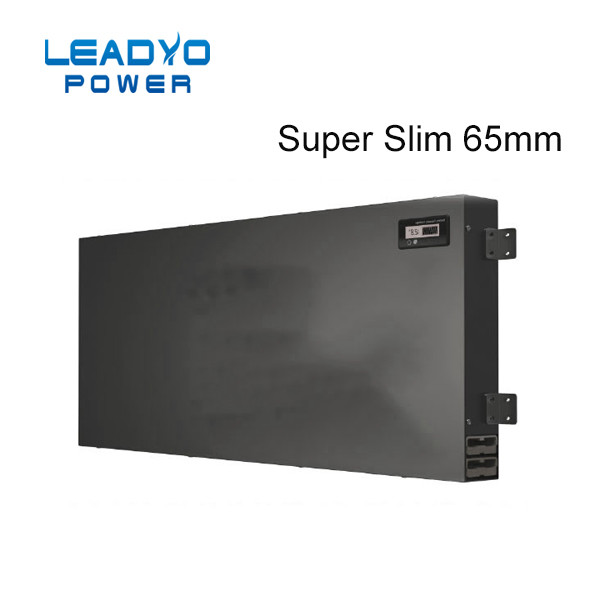 Smart RV Camper Battery 12V 100Ah Lithium Rechargeable Battery Pack